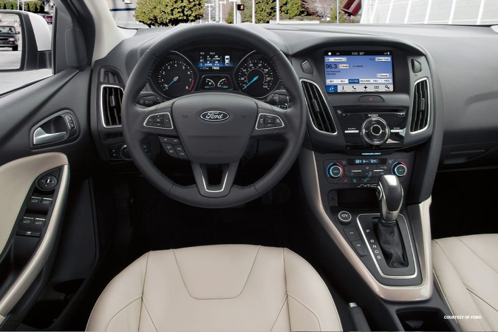 How to Set Clock & Date on the Ford Focus - HiRide