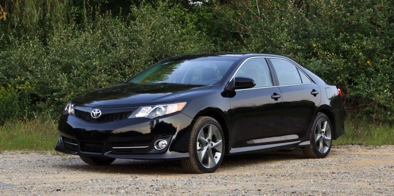 Best Years Toyota Camry Buyer’s Guide 2002-2025 and Years to Avoid - HiRide